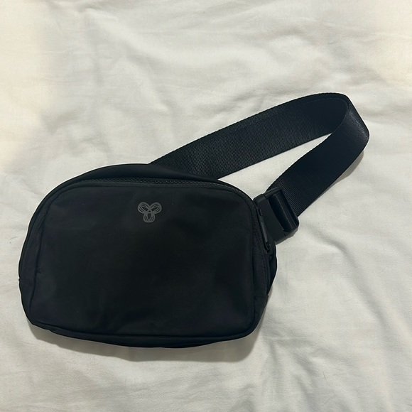 TNA | Bags | Tna Belt Bag | Poshmark